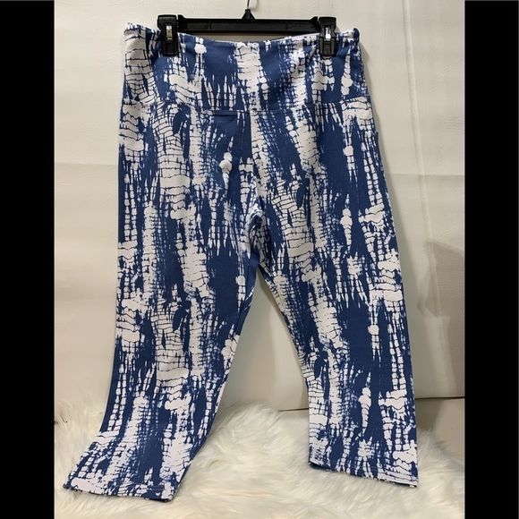 Passport | Pants & Jumpsuits | Passports Exercise Leggings Size Med ...